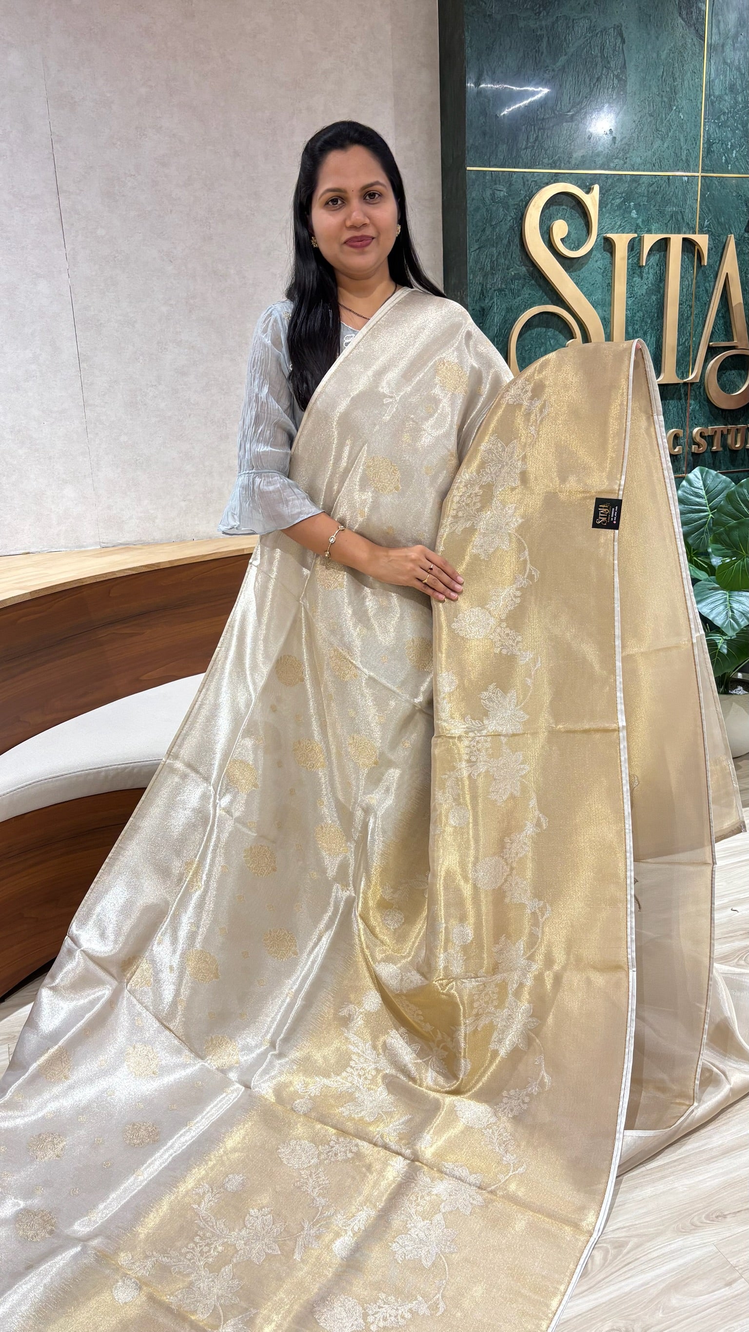 Banaras tissue weaving – Sitah Ethnic Studio